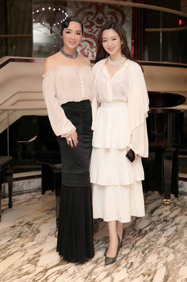 Nhan sắc khác lạ của Anh Sa - ái nữ tập đoàn Tân Hoàng Minh sau thời ...