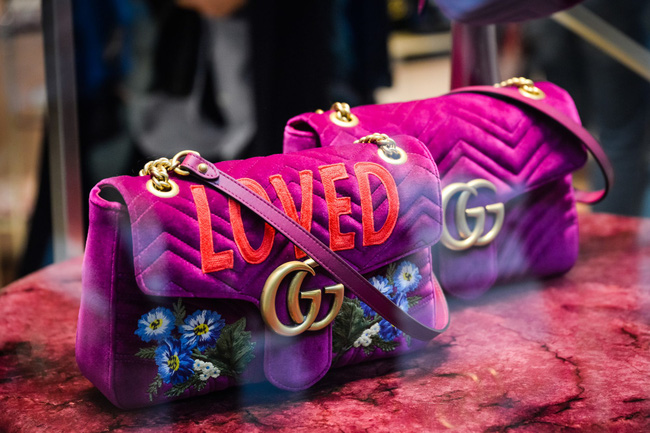 Nhân viên Gucci dụng chiêu "dùng ly miêu đánh tráo thái tử", chiếm đoạt ...