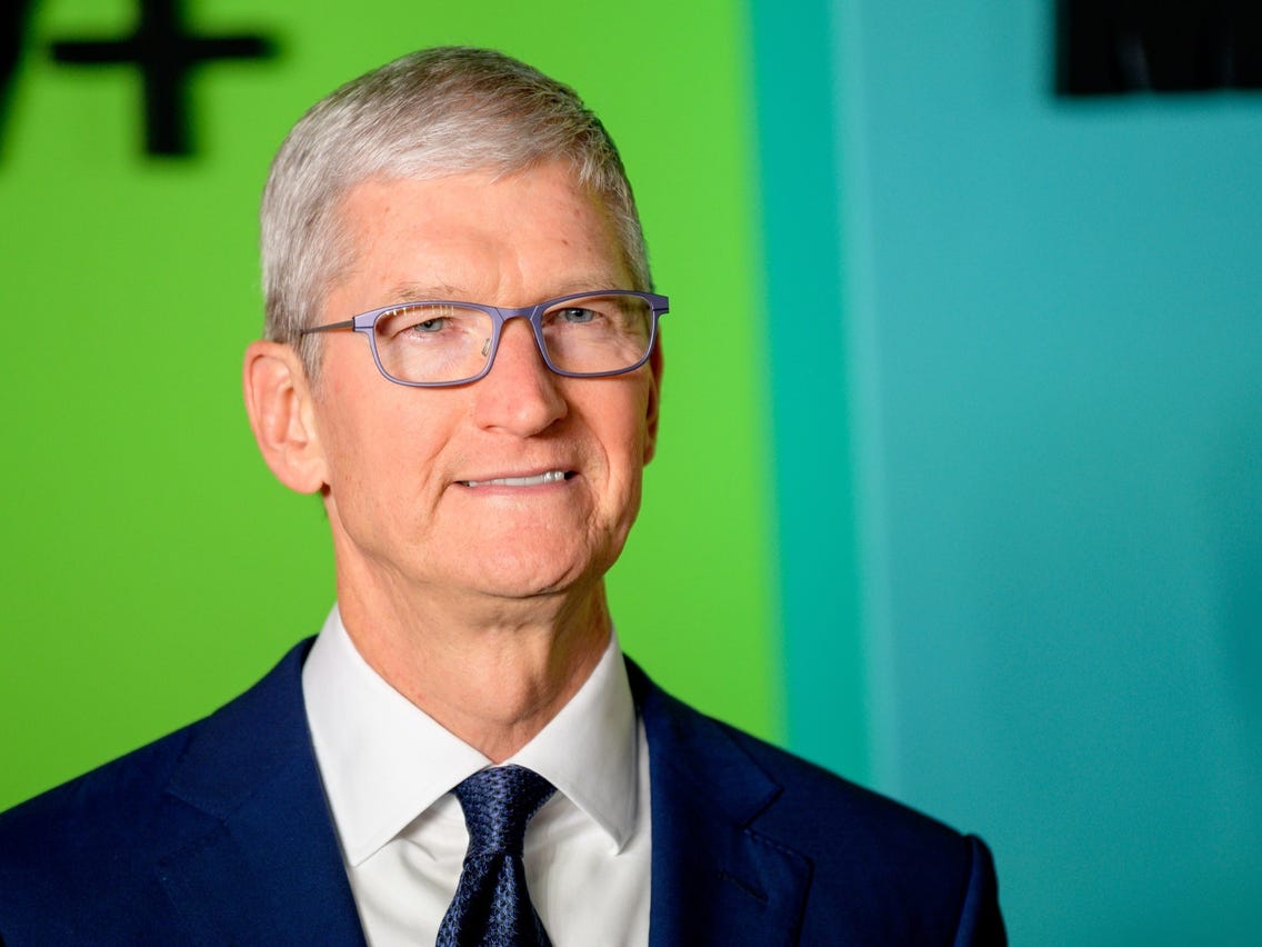 Muốn biết ‘cao tay’ là thế nào, nhìn Tim Cook sẽ rõ: Bỏ thời gian quý ...