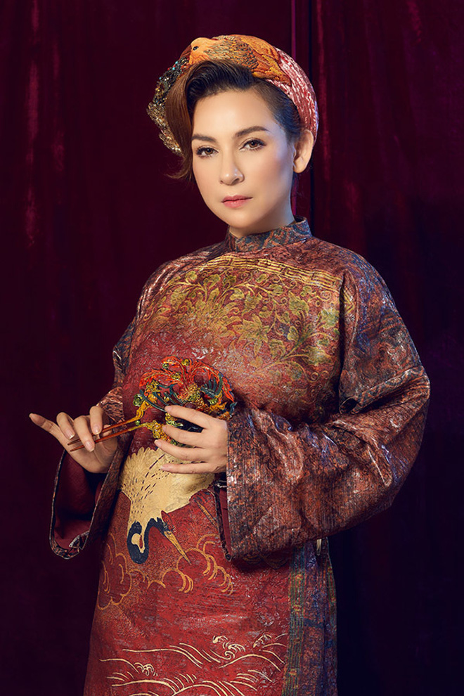 Hoàng Kiều bảo vệ 23 con của Phi Nhung vì cũng mồ côi năm 3 tuổi, mong ...