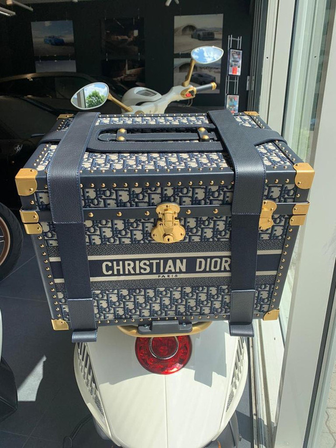 Siêu xe máy Dior hot nhất thế kỷ: ''Đội'' giá lên gần 2 tỷ trong nháy ...