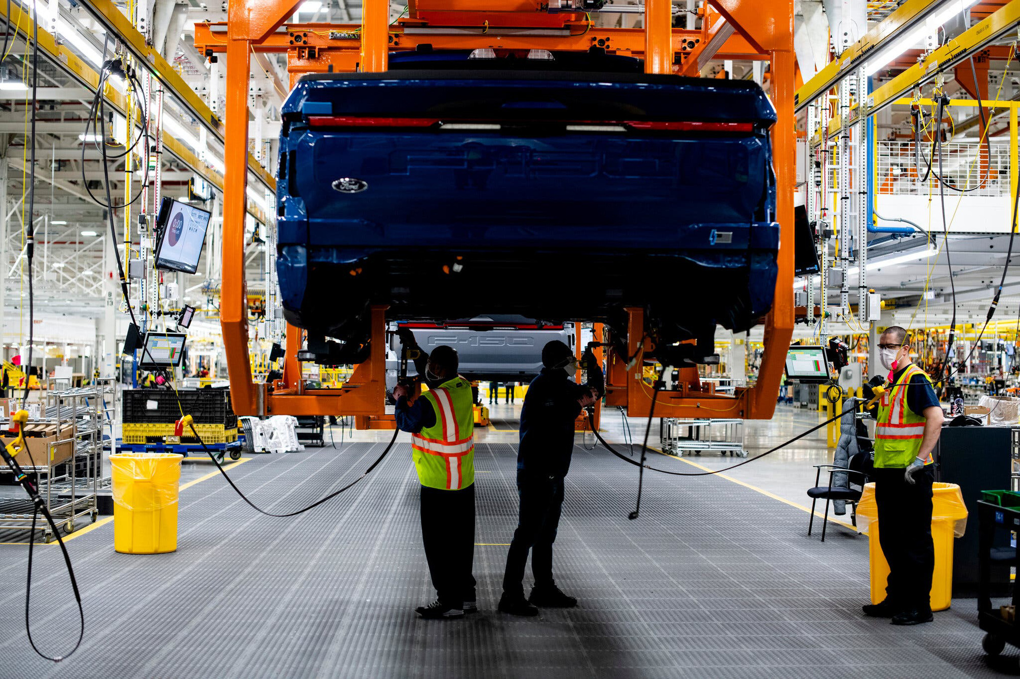 Cuộc cách mạng lớn nhất trong lịch sử hơn 100 năm của Ford: Chia tách ...