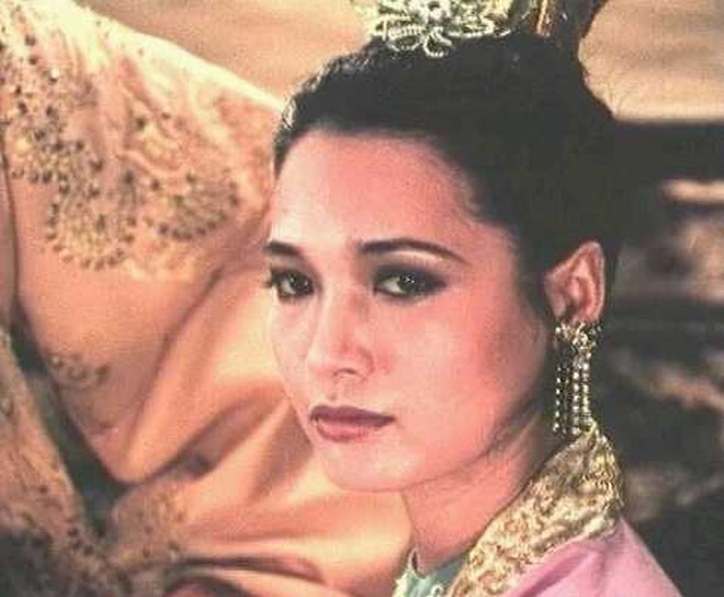 Lê Vân: Mỹ nhân đình đám một thời, bỏ giới giải trí vì cuốn tự truyện ...