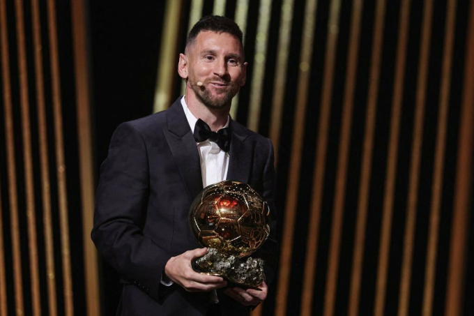 Messi giành Quả bóng vàng lần thứ 8, thiết lập siêu kỷ lục của bóng đá ...