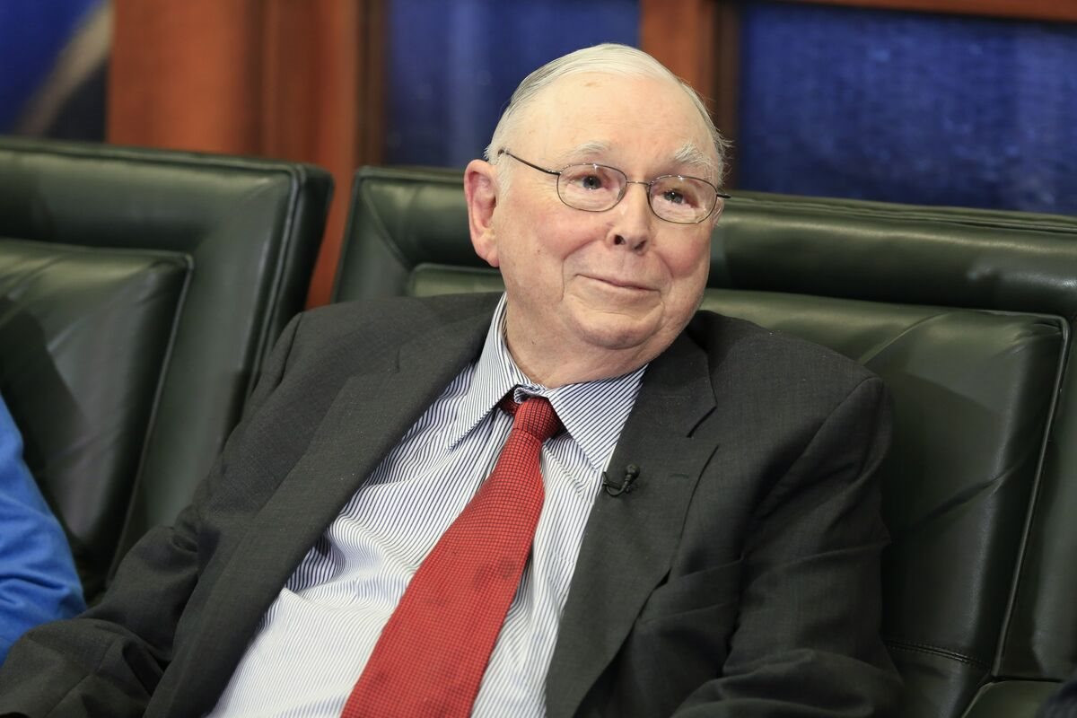 Charlie Munger - Tri kỷ 60 năm của Warren Buffett qua đời: Có công tìm ...
