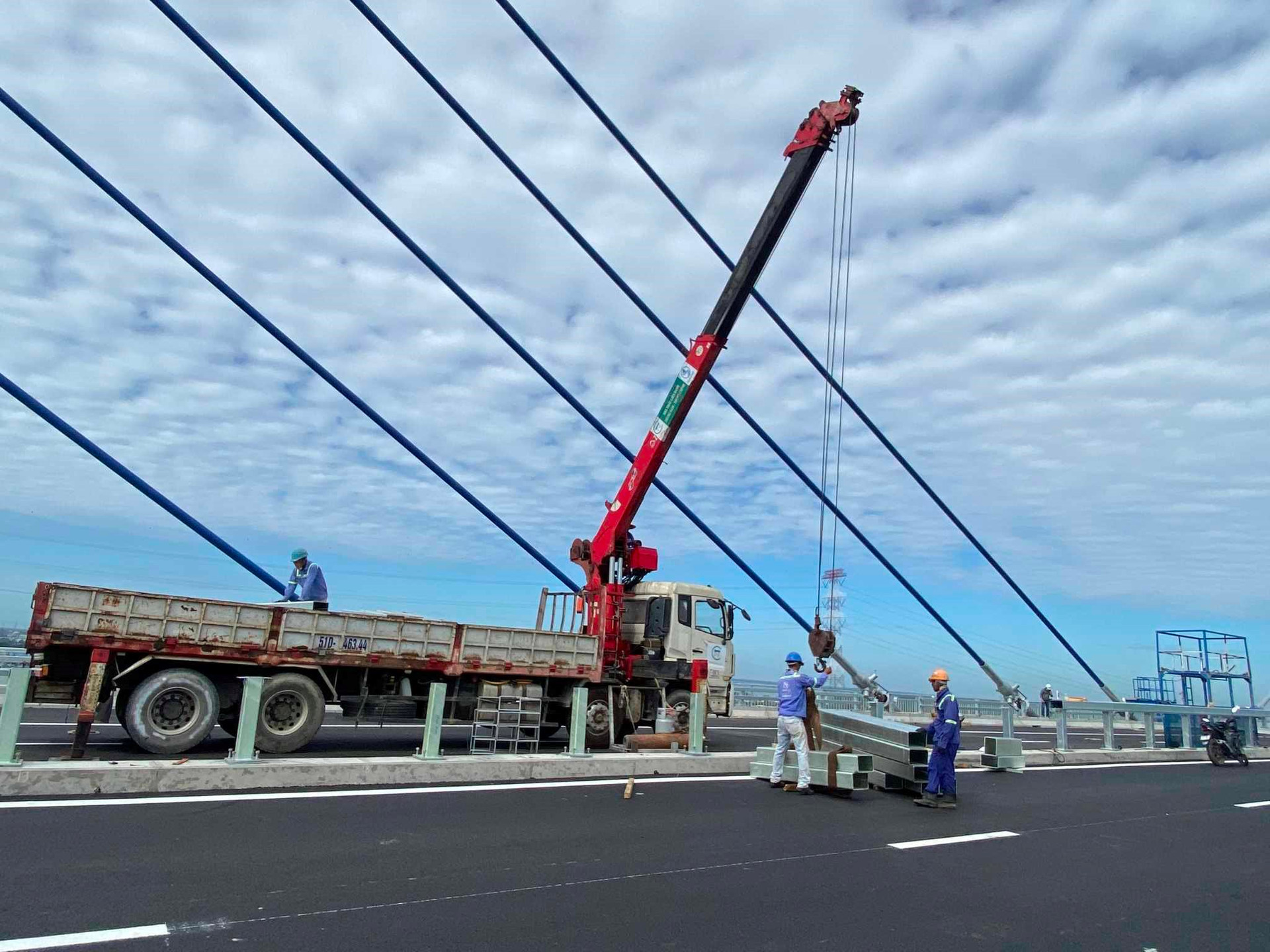 Toàn cảnh cầu Mỹ Thuận 2 trước giờ thông xe