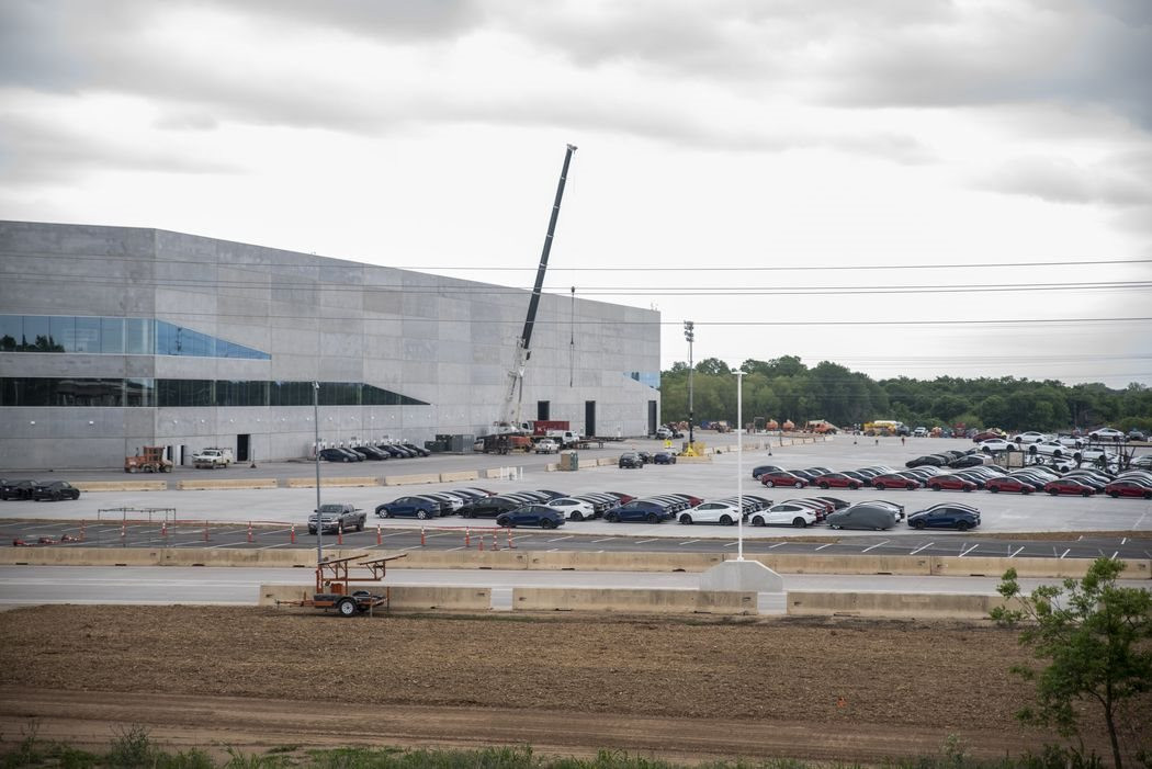 Dự án bí mật ‘42’ của Elon Musk: Lấy hàng triệu USD tiền của Tesla xây ...