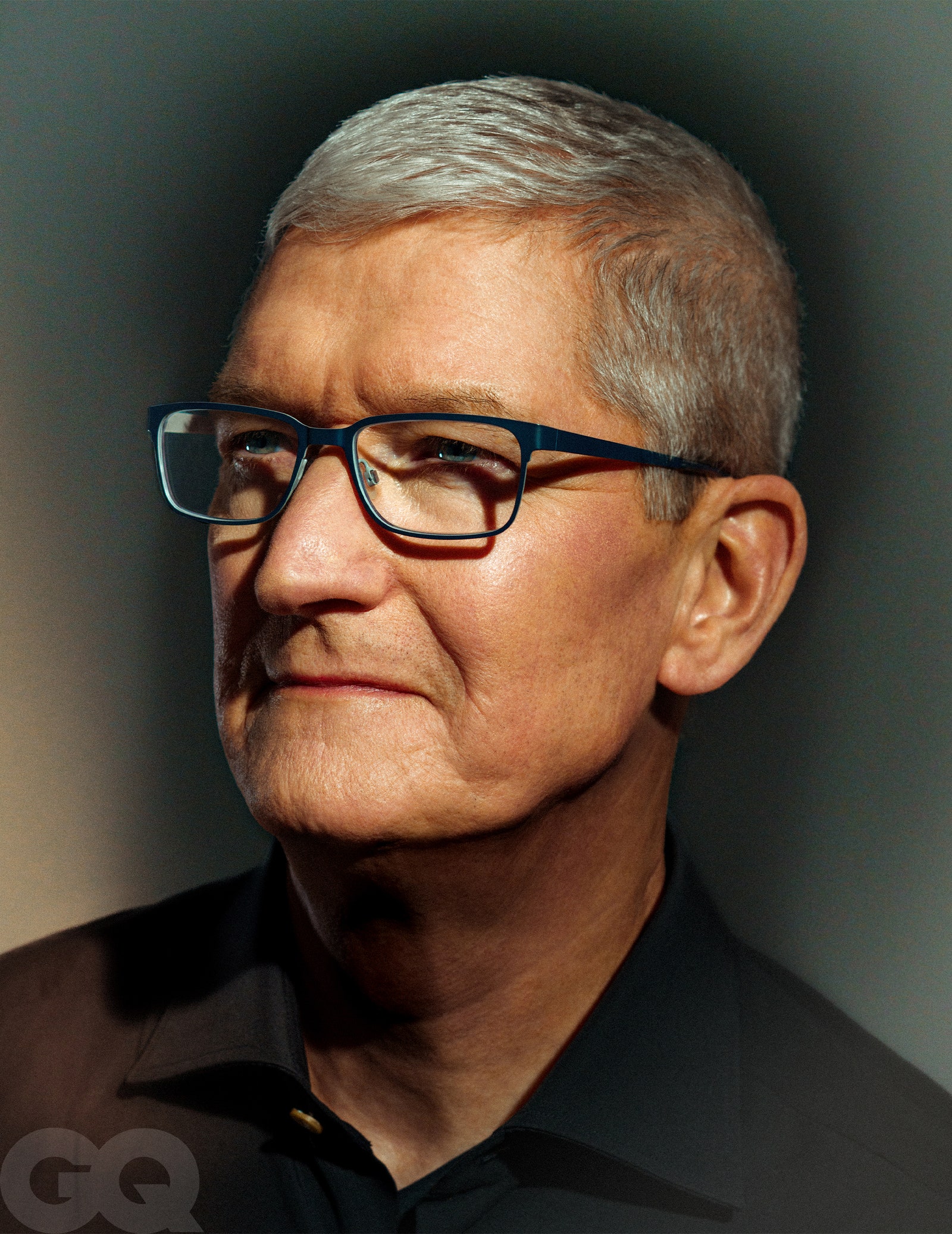 Nội đấu tại Apple tranh giành quyền thay thế ‘cụ ông 63 tuổi’ Tim Cook ...