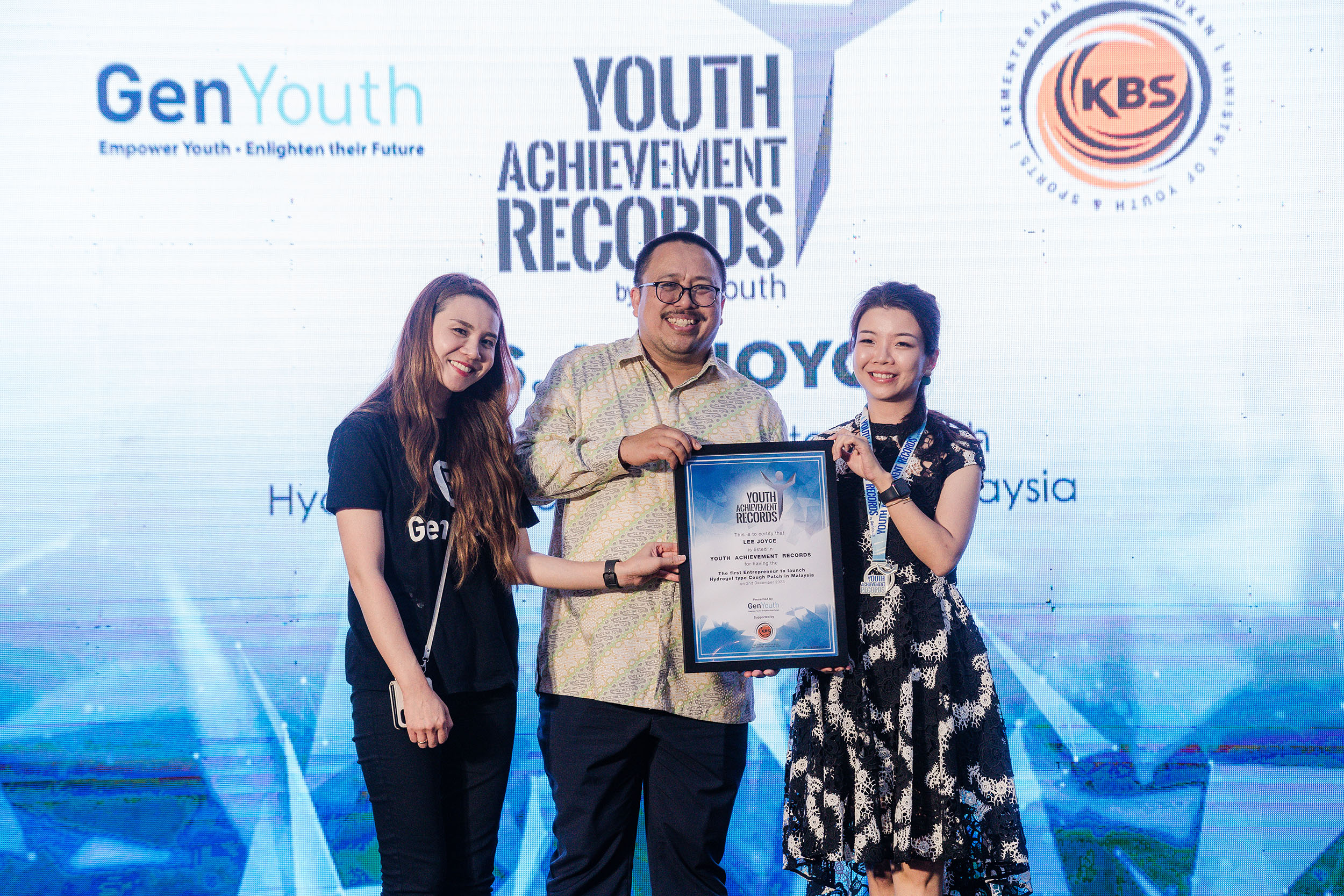 Thế hệ F1 xán lạn của Malaysia: Chị em CEO Lee Joyce nhà MKA Group và ...