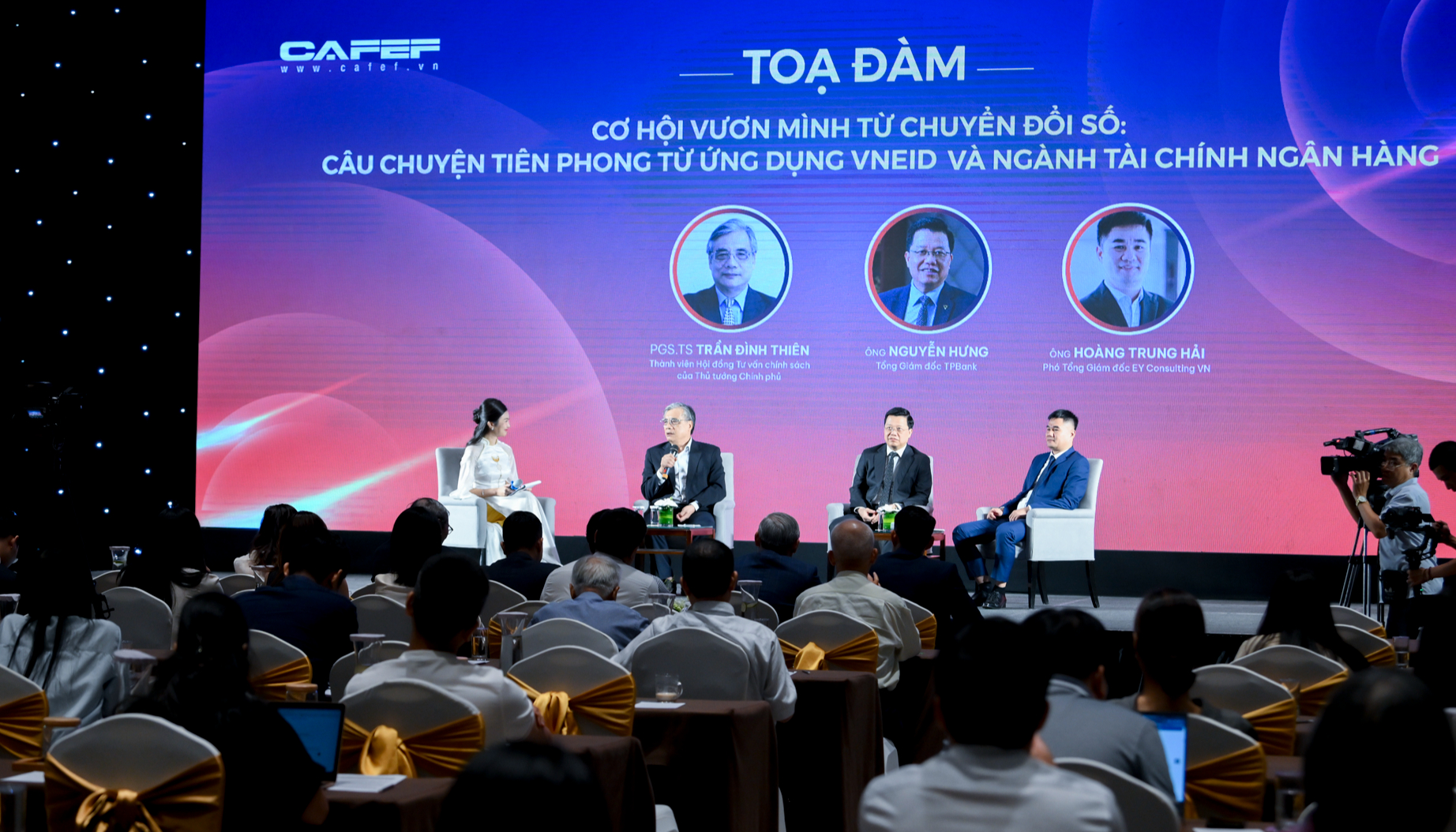 CEO TPBank: VNeID giúp xác thực khách hàng tin cậy 100%, góp phần giảm ...