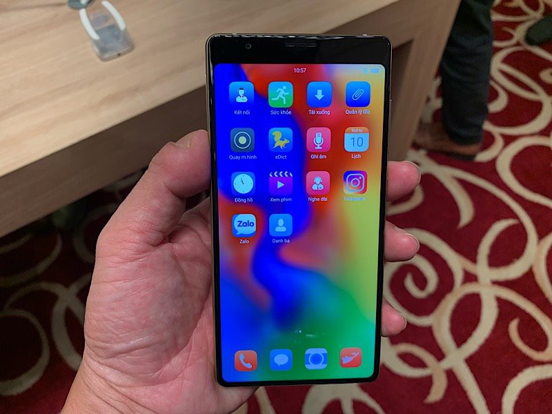 Có một Bkav và Bphone 3 rất khác