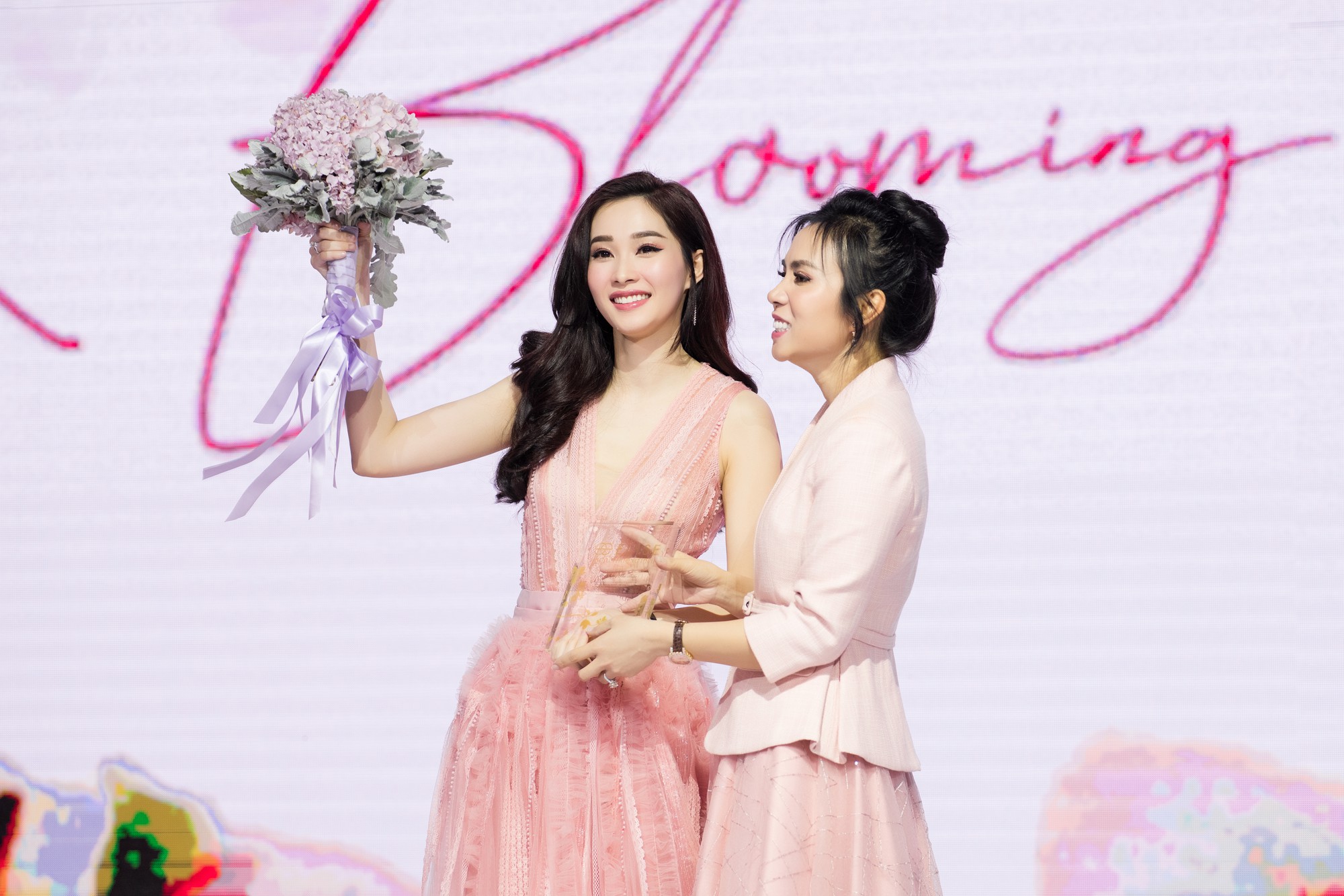 Đại sứ Elise Đặng Thu Thảo và chặng đường mới của Elise