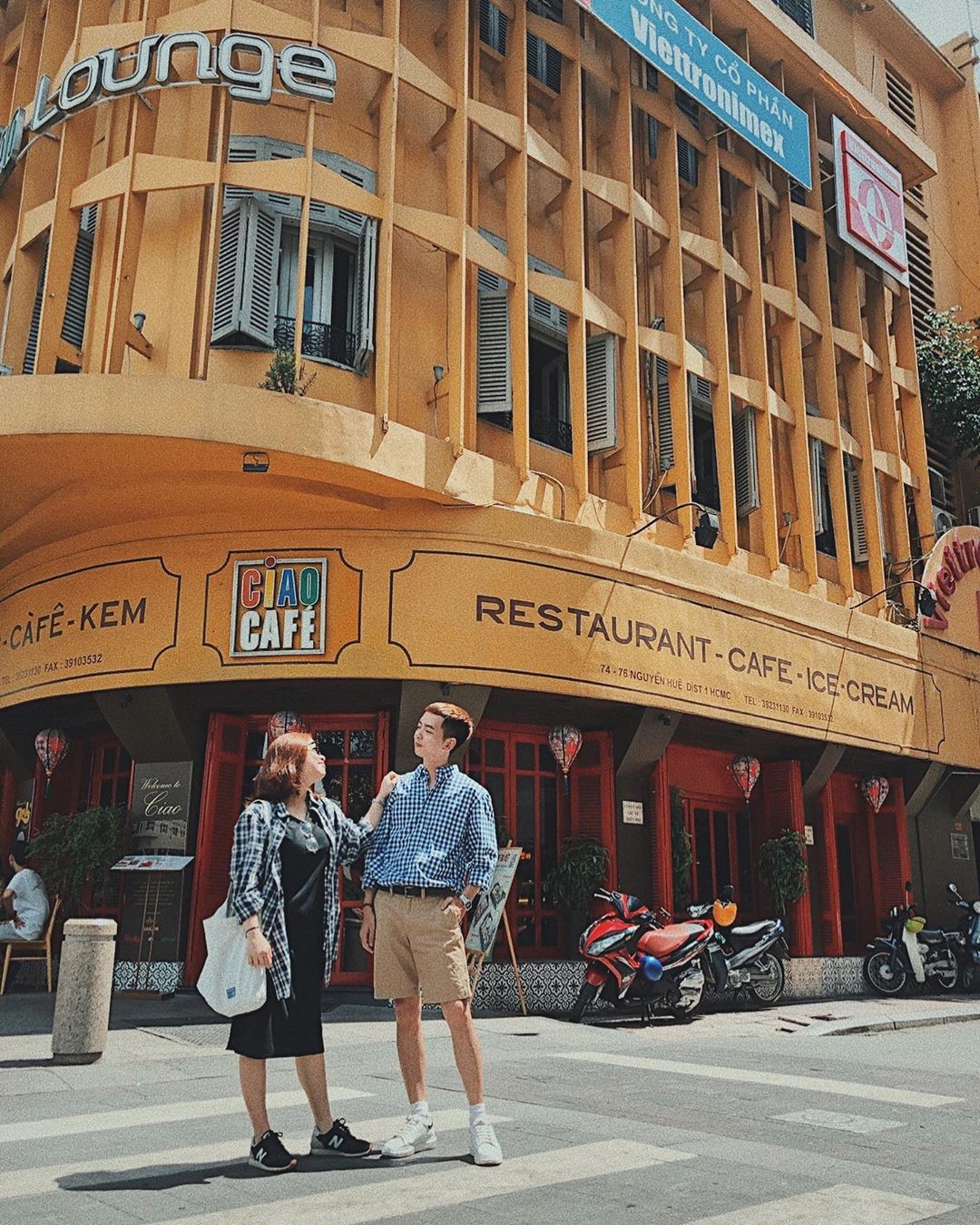 Nhìn lại những hình ảnh thân quen của Ciao Cafe Nguyễn Huệ trước khi ...