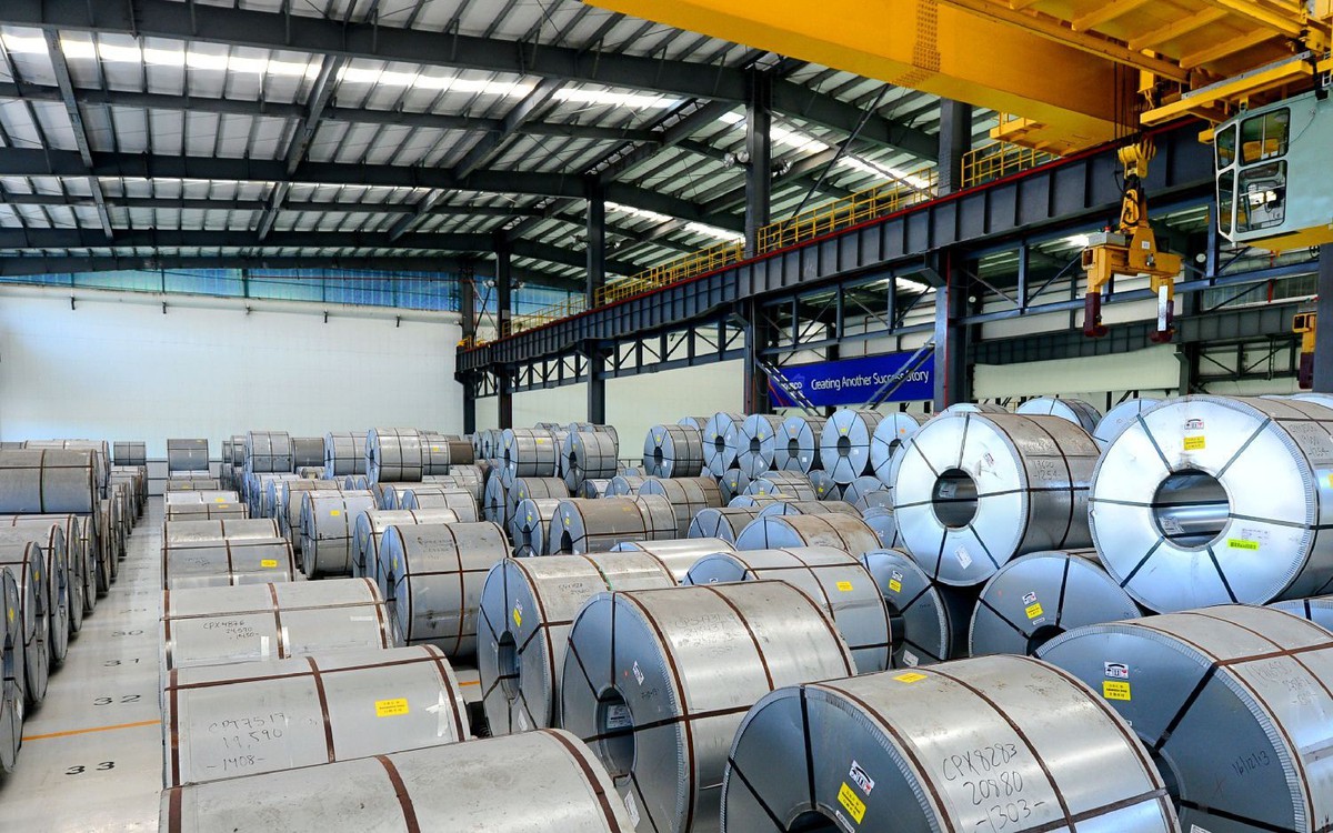 Thép Nam Kim lên kế hoạch lợi nhuận 2024 tăng 137%, phát hành cổ phiếu ...