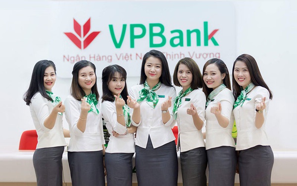 CEO Nguyễn Đức Vinh gửi email cho toàn bộ nhân viên VPBank thông báo ...