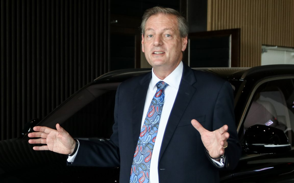 James DeLuca - CEO đầu tiên của VinFast vừa trở thành CEO mới của hãng ...