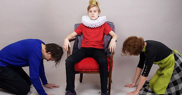 Cha mẹ nghèo nhưng cố nuông chiều con: Phương pháp giáo dục sai lầm