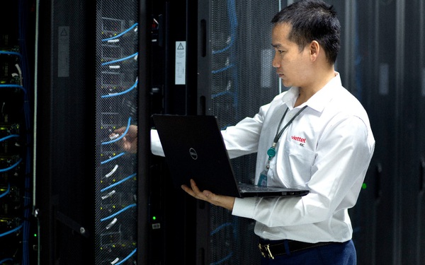 Trung tâm dữ liệu đạt giải IT World Awards của Viettel IDC chuẩn quốc ...