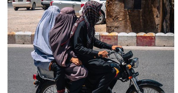 Lấy hết can đảm đi Afghanistan du lịch: Du khách choáng vì được lính ...