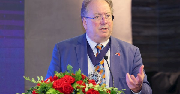 Thị trưởng Khu Tài chính London Michael Manelli: Không rào cản nào có ...