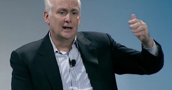 Chủ tịch hãng American Express qua đời ở tuổi 55